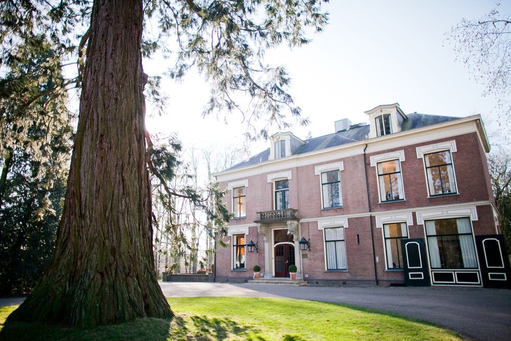 CONTACT - Villa de Haer